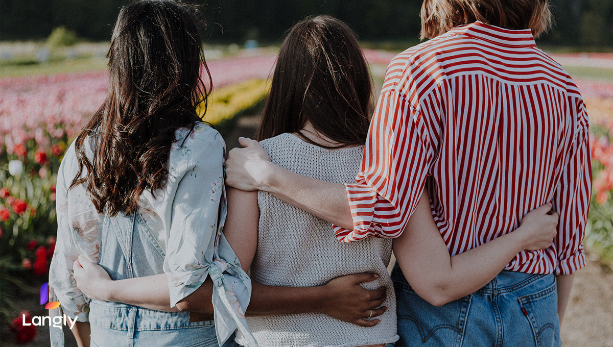 How to write nationalities in English?